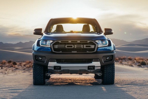 Ford Ranger Raptor กระบะพันธุ์แกร่ง DNA ของ Ford Performance