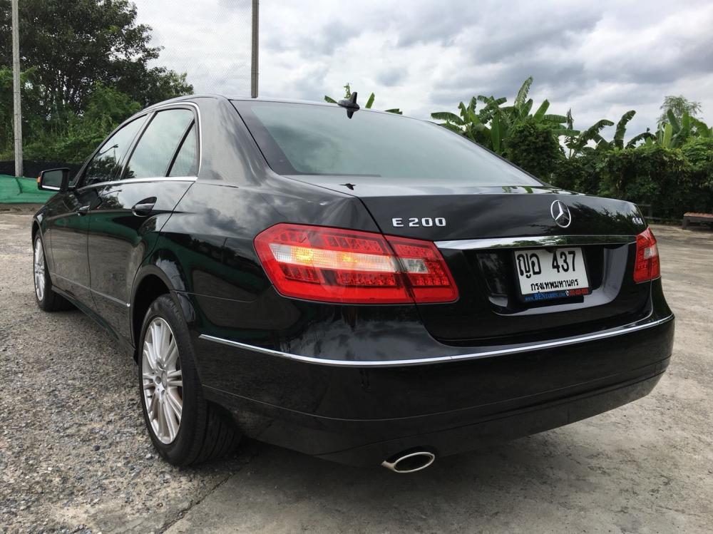 2010 Mercedes-Benz E200 CGI Elegance sedan 13267262