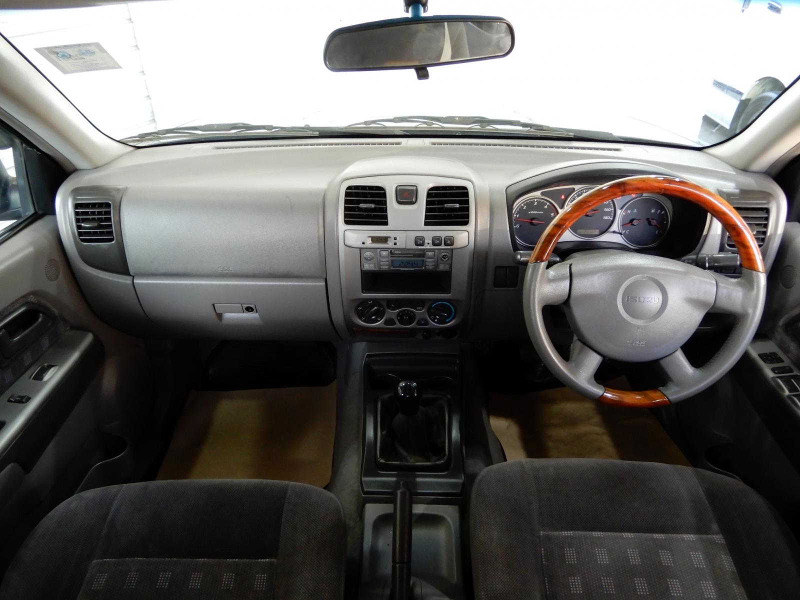 ISUZU D-MAX 2005 15530892