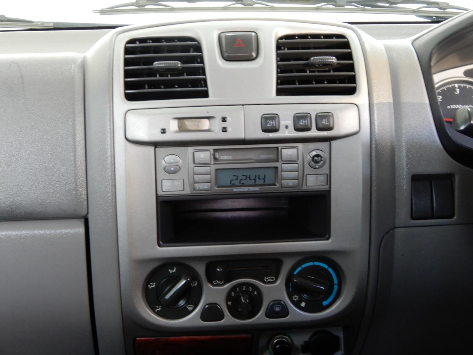 ISUZU D-MAX 2005 15530892