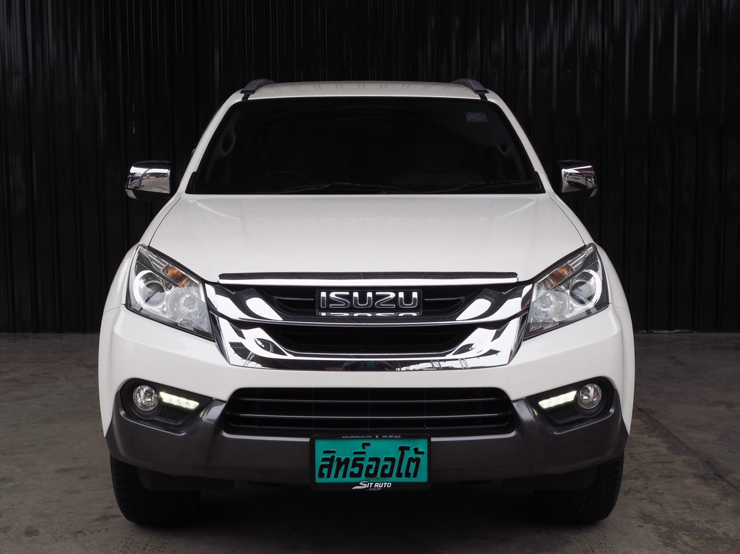 Isuzu MU-X 2014 SUV 18761042