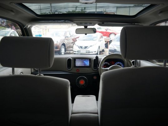 2010 Nissan Cube Z11 hatchback 9512532