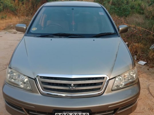 2003 Mitsubishi LANCER GLXi sedan 10042553
