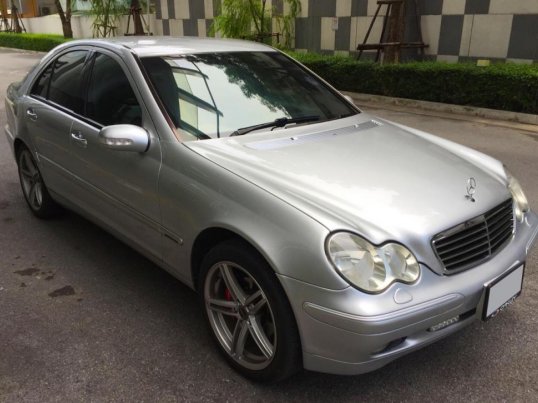 2002 Mercedes-Benz C200 Kompressor AMG sedan 10216733