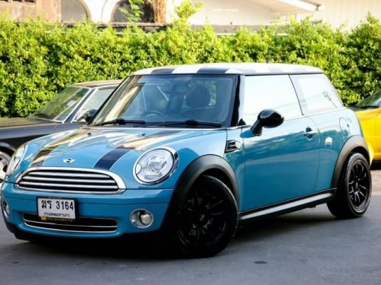 2009 Mini Cooper Countryman hatchback 10566462