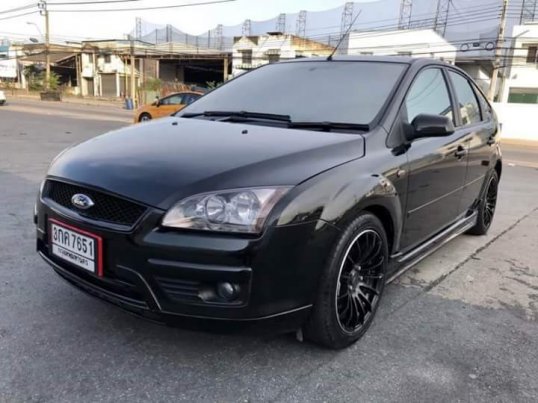 2006 Ford FOCUS Sport hatchback 10568862