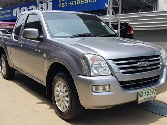 2005 Isuzu D-MAX 02-05 pickup 10579542