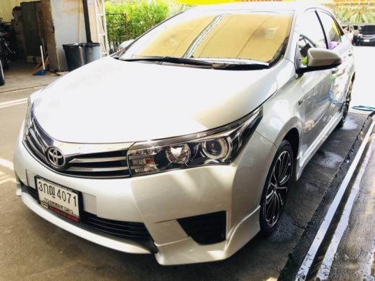 2014 Toyota Altis sedan 10663312