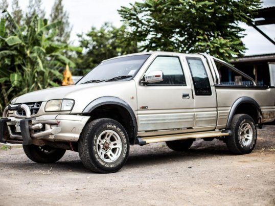 Isuzu Dragon Eyes Rodeo 2.8 LS ปี2000 4WD 13298943