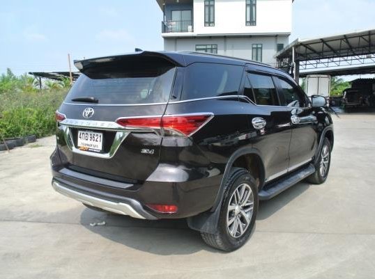 ขายรถ TOYOTA Fortuner V 4WD 2016 14616011