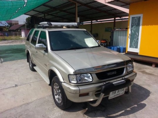 ISUZU Vega 2000 สภาพดี 15552551