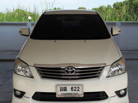 Toyota Innova V 2012 15679033