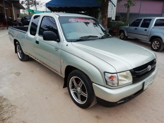 2004 Toyota HILUX TIGER D4D pickup 15693302