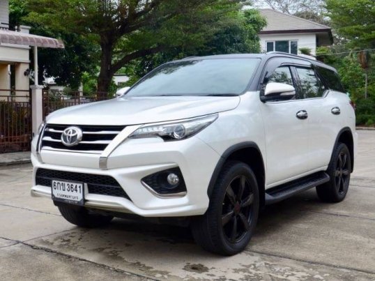 Toyota Fortuner 2017. 15790232