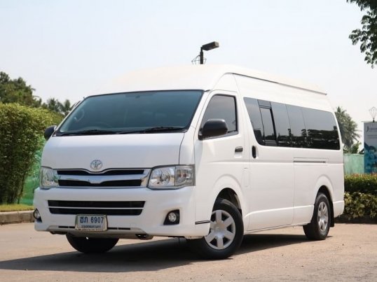 2013 Toyota COMMUTER STD van 16426572