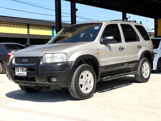 Ford Escape XLT 2004 suv 17380103