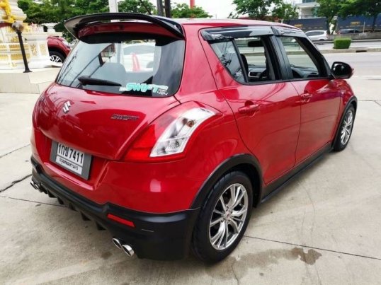 2012 Suzuki Swift GL hatchback 18773082