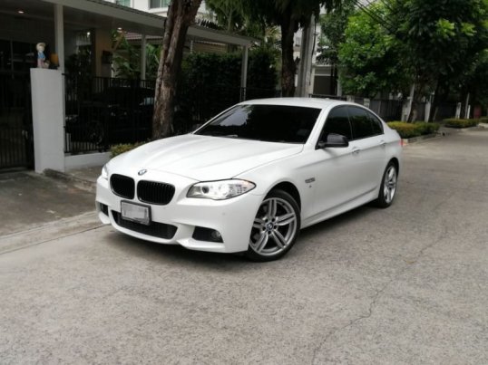 2014 BMW 528i M Sport sedan 18869602