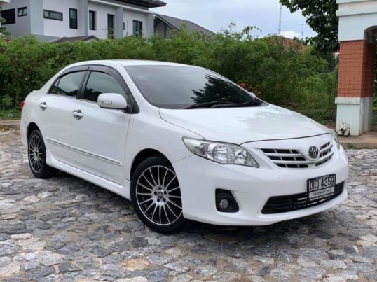 2011 Toyota Altis sedan 18981172