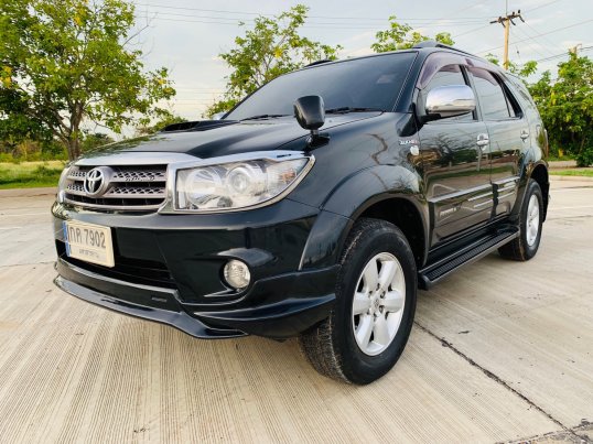 2009 Toyota Fortuner 3.0 V AT suv 19028282