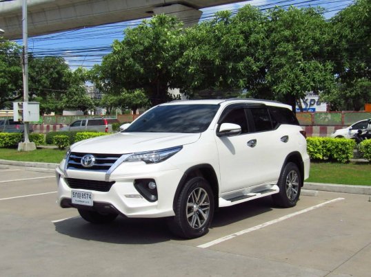 2016 Toyota Fortuner 2.8 V 4WD suv 19171912