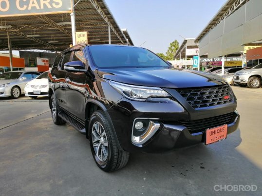 2016 Toyota Fortuner 2.4 V 4WD SUV 19585672