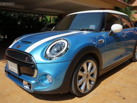 2016 MINI Cooper S 5-Turer RHD 21400092