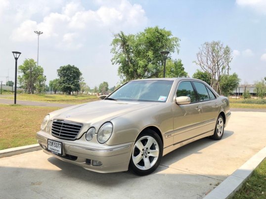 ขายรถ Mercedes-Benz ราคา จาก 200,000 ถึง 400,000 บาท มือสอง