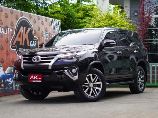 2016 Toyota Fortuner 2.4 V SUV 23215242