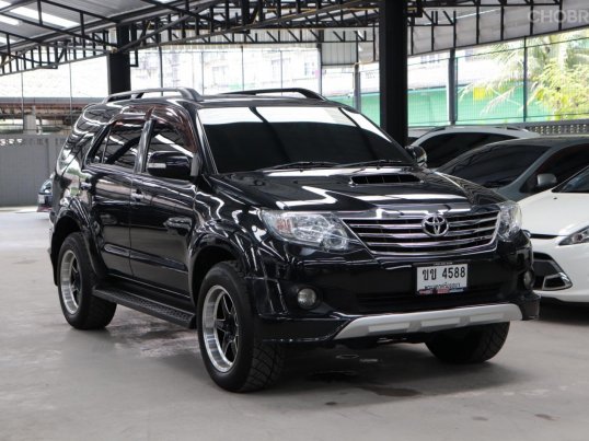 2014 Toyota Fortuner 3.0 V SUV 23581392