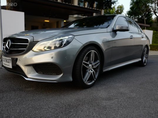 จองด่วนBENZ E300 AMG Diesel Bluetech Hybrid รถมือเดียว สีเทาโรงงาน ...