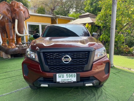 ซื้อ-ขายรถ Nissan Navara มือสอง สีน้ำตาล