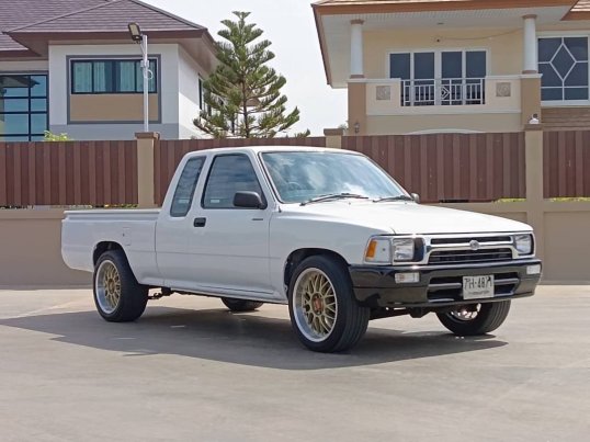 ซื้อ-ขายรถ SUV Toyota Hilux Mighty-X มือสอง สีแดง